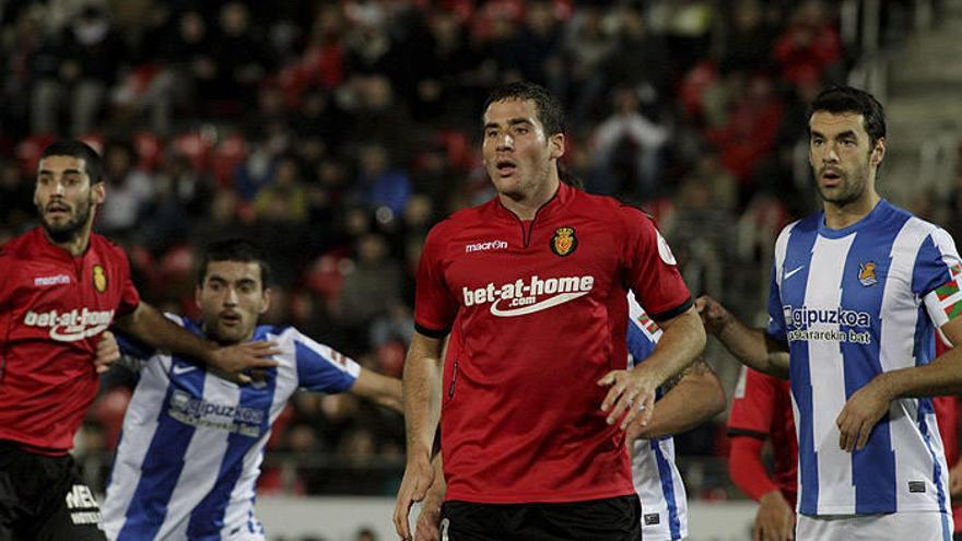Hemed se perfila como el único punta del Mallorca