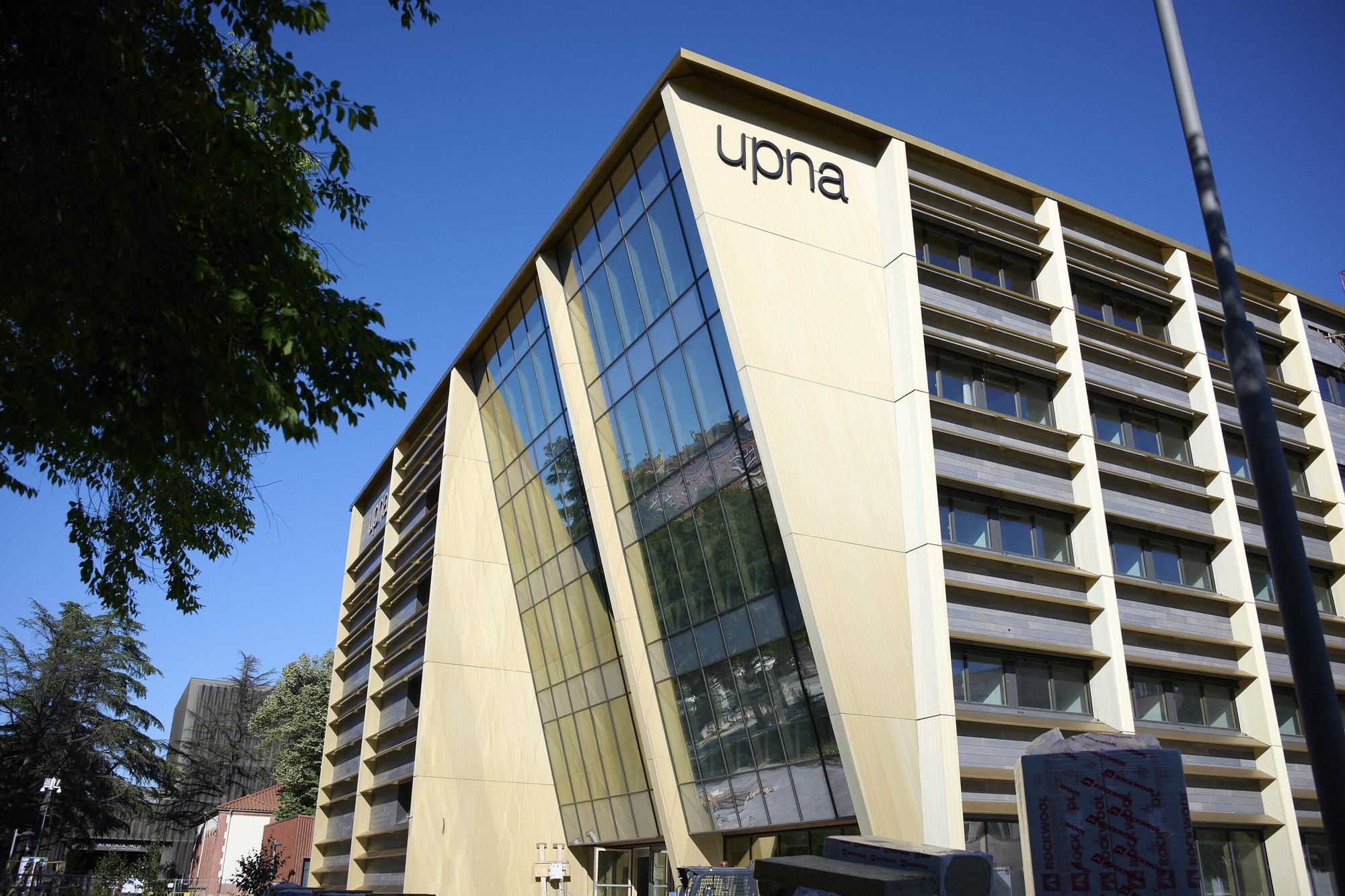 Fotos del nuevo edificio de la Facultad de Ciencias de la Salud de la UPNA
