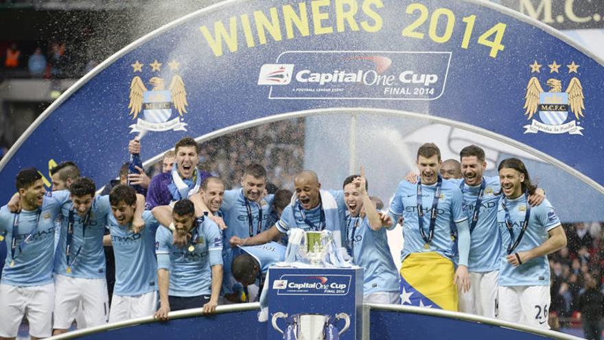 El Manchester City remonta al Sunderland y conquista la Copa de la Liga
