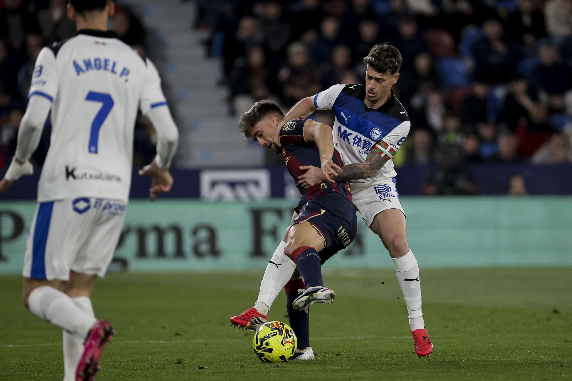 Las mejores imágenes del Valencia-Alavés