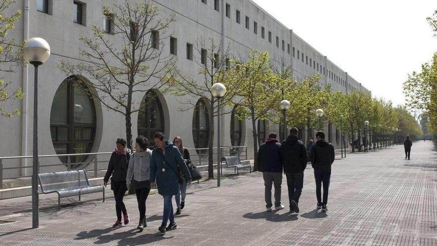 La UPNA organiza durante tres semanas visitas guiadas a la Biblioteca ...