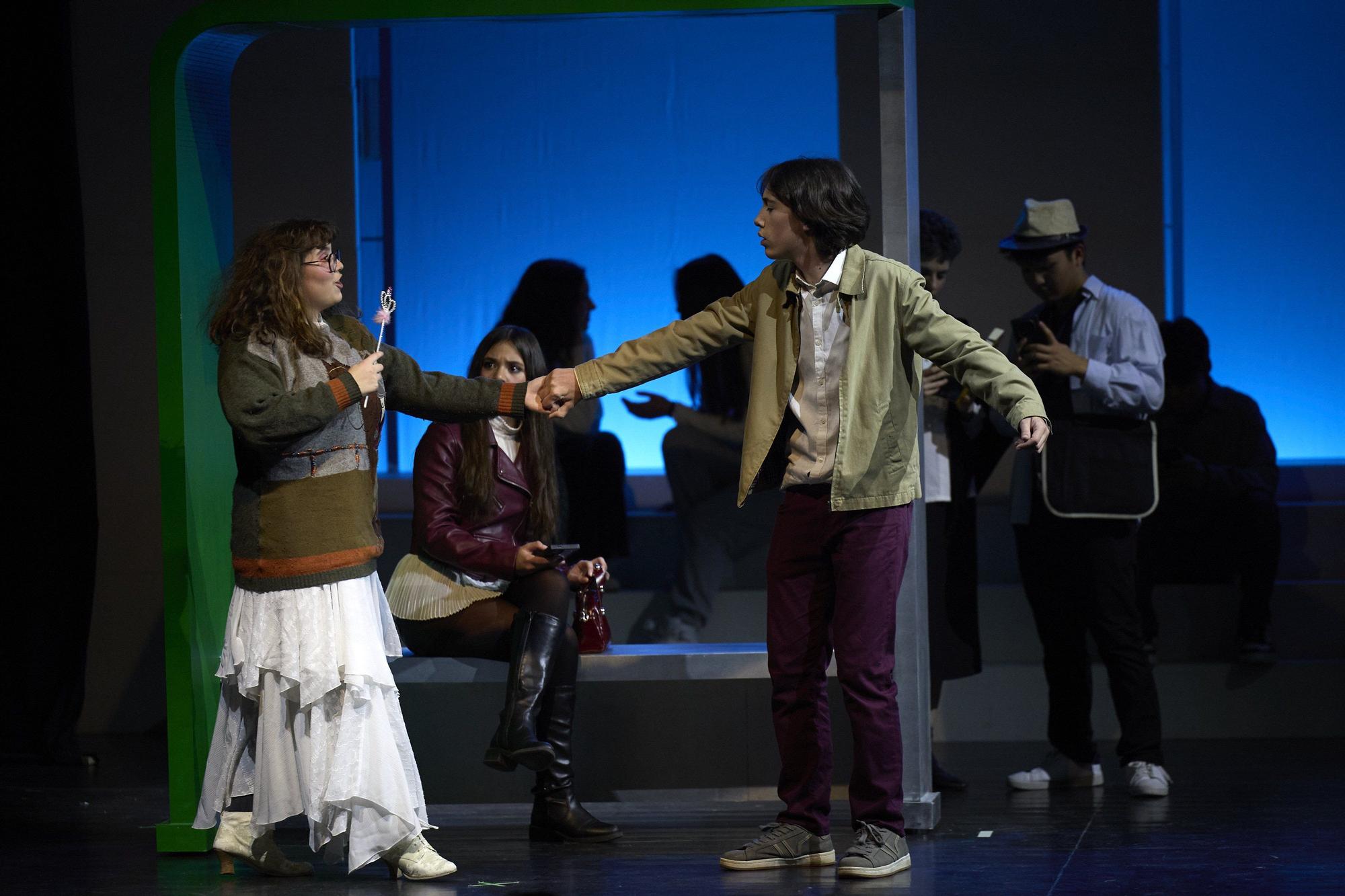 EN FOTOS | ‘La marquesina’, lo nuevo en teatro del IES Navarro Villoslada