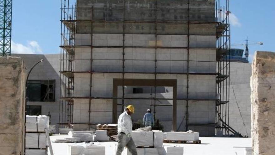 Israel tacha de "ridículas" las sospechas de envenenamiento de Arafat