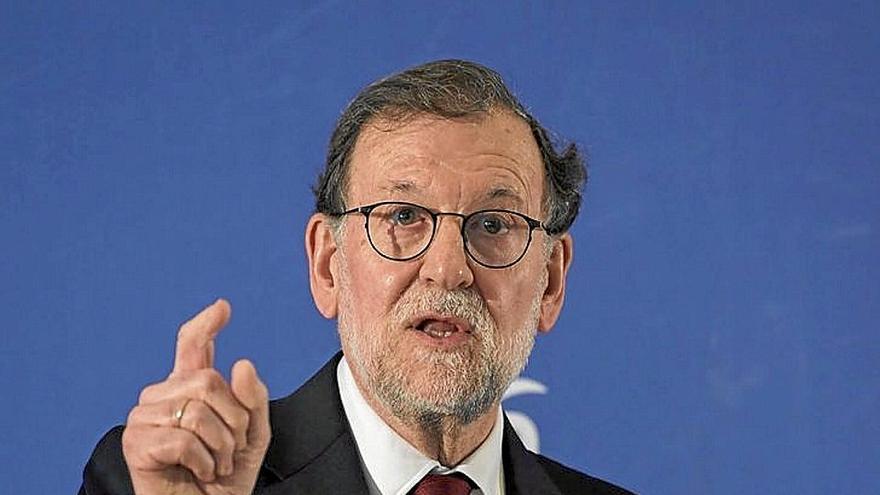 Rajoy dice ser una ‘víctima’ del pacto entre PSOE y Junts