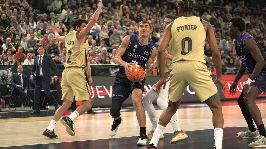 El Surne Bilbao realiza solo la mitad del trabajo ante el Barça