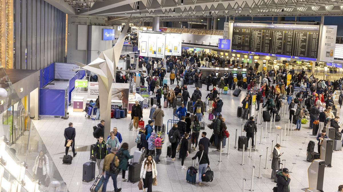 Más De Mil Vuelos Afectados Por La Huelga En Los Aeropuertos De Alemania