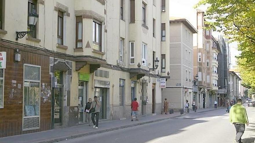 Sestao reparte trípticos con consejos para evitar robos en pisos y ...