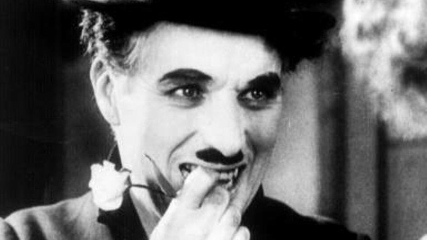 Charles Chaplin: 100 años 'Ganándose el pan'