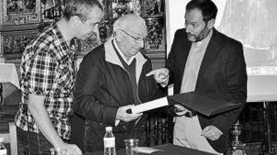 El historiador Víctor Pastor , homenajeado en Los Arcos