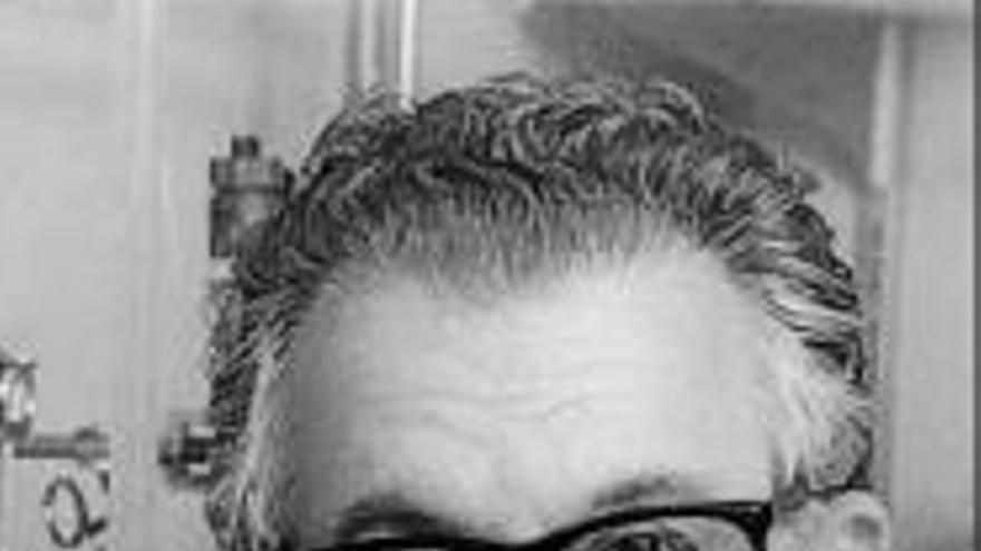 Su lucha contra la hepatits B en el laboratorio