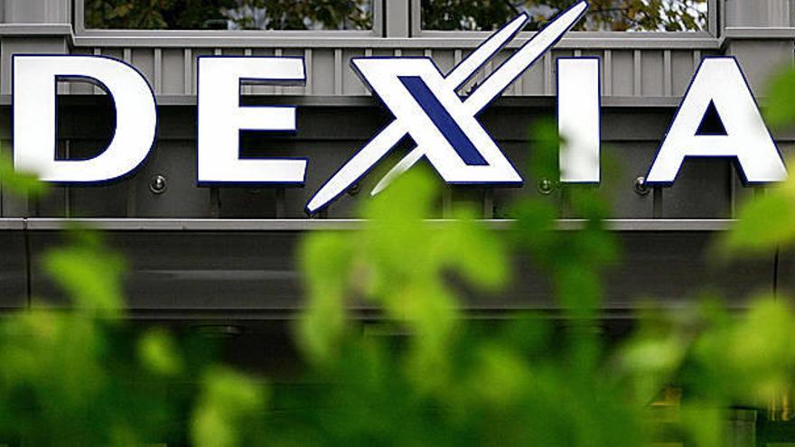 Dexia se desploma más de un 30% en bolsa ante su posible escisión en un ...