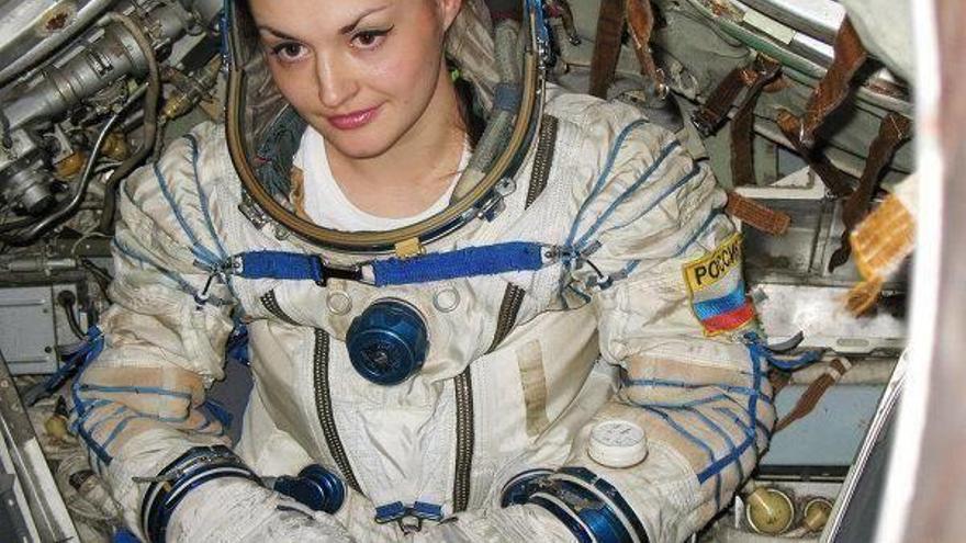 Elena Serova se convierte en la primera austronauta rusa que accede a ...