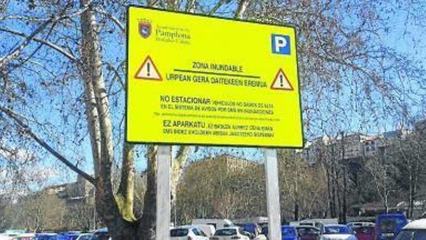 El Ayuntamiento coloca carteles en cinco zonas inundables para alertar ...