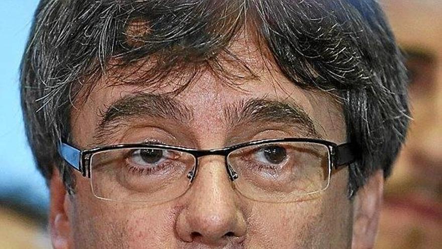 El TC debate suspender la investidura de Puigdemont solo si es a distancia