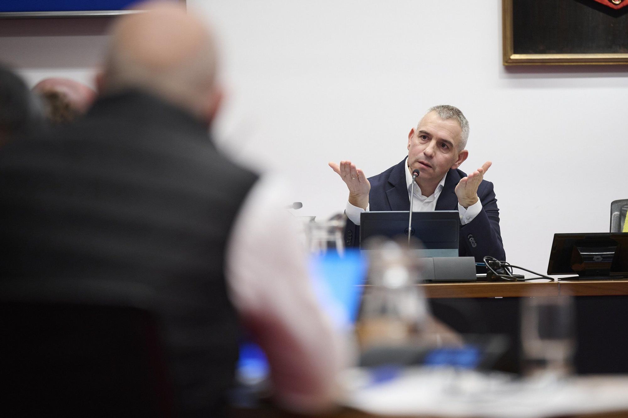 Fotos de la comisión de investigación en la que comparece el director ...