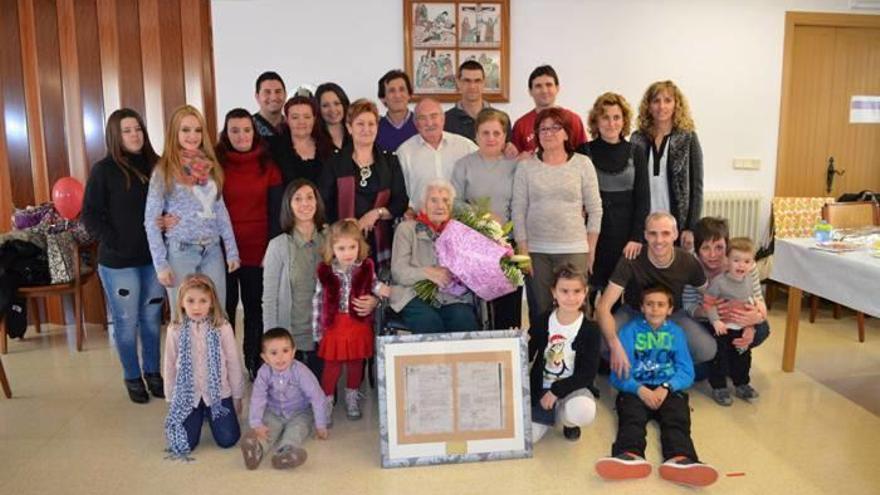 Matilde Moreno Urra celebró ayer su centenario en Artajona