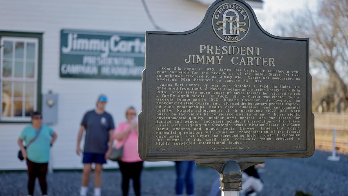Jimmy Carterrek estatu hileta jasoko du urtarrilaren 9an Washingtonen