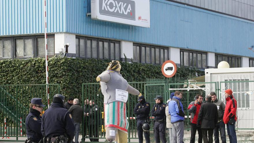 El comité emplaza a la plantilla de Koxka a votar una rebaja del 20%
