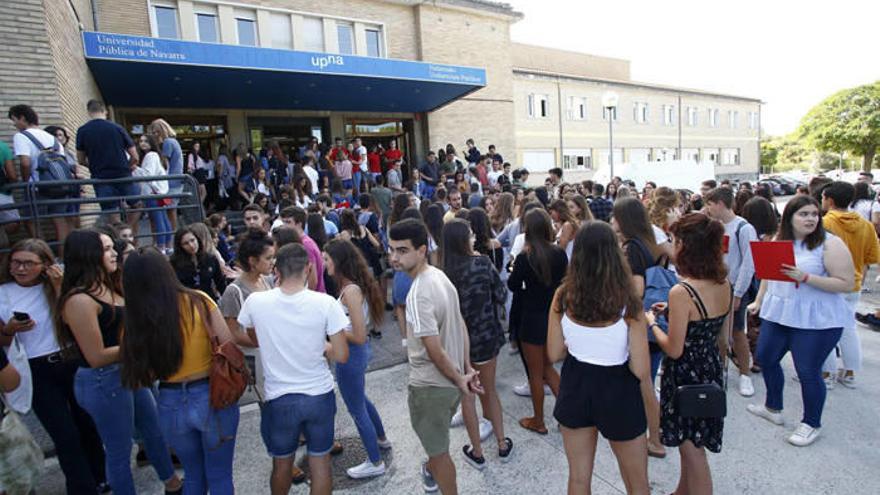 Unos 15.000 universitarios inician el curso con una oferta ampliada