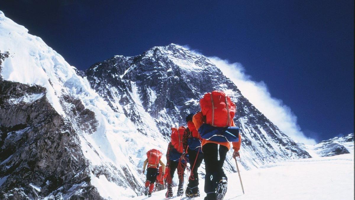 La expedición que rozó la cima del mundo, en el Archivo de Álava