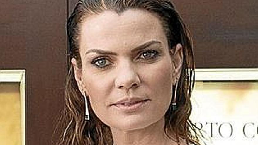 Cuatro letras a... Alejandra de Rojas