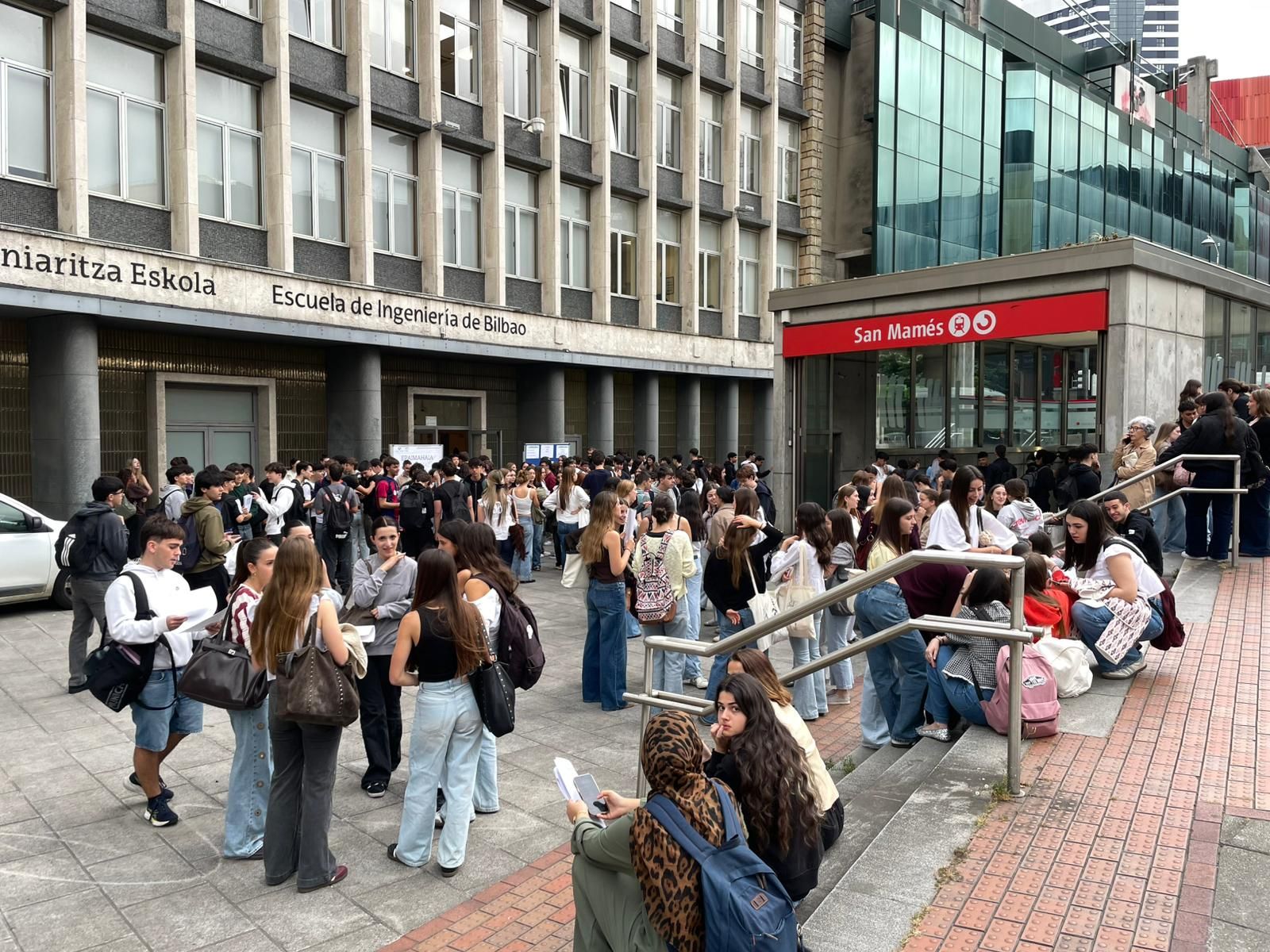 En imágenes: Miles de estudiantes se presentan a selectividad en Bizkaia