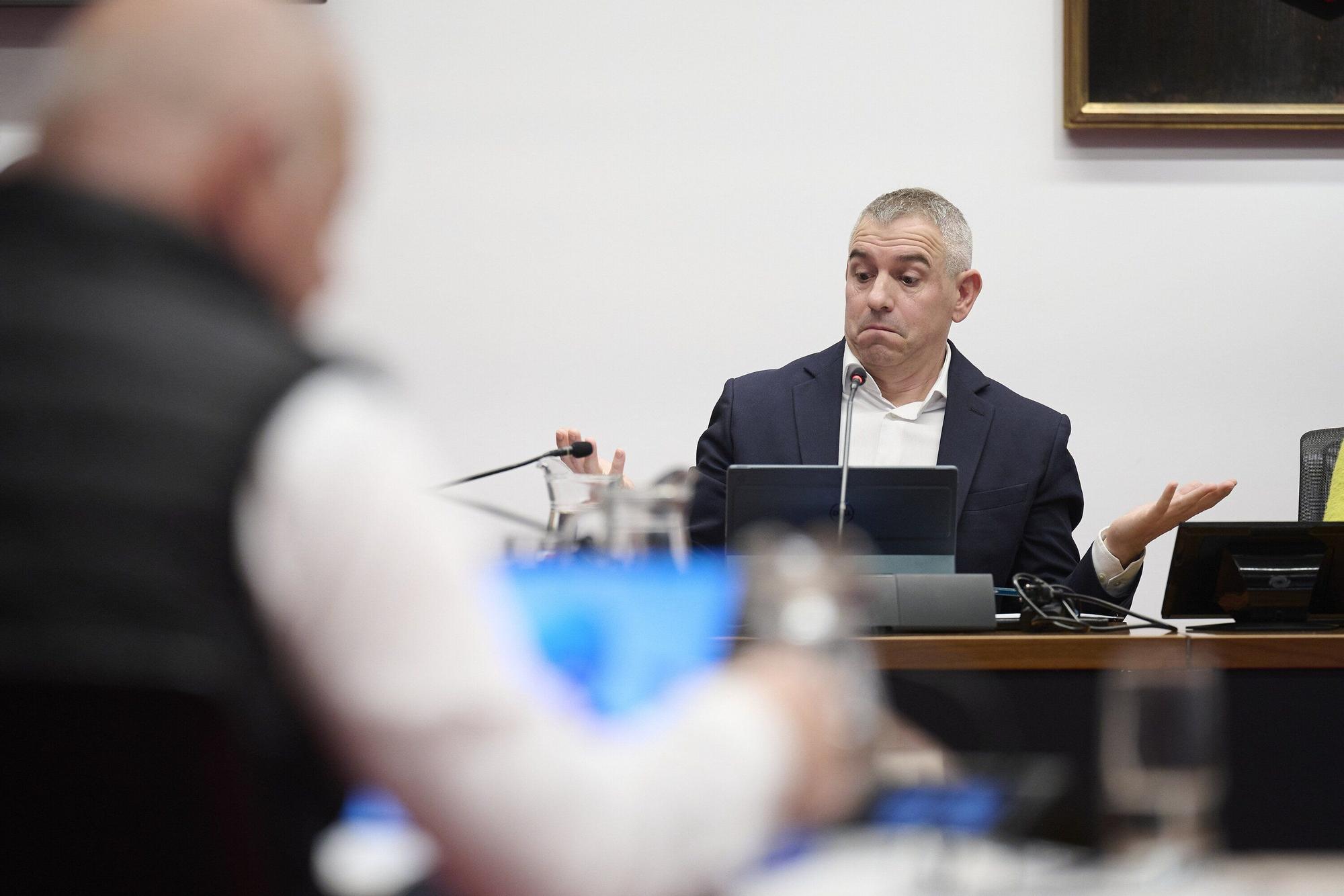 Fotos de la comisión de investigación en la que comparece el director ...