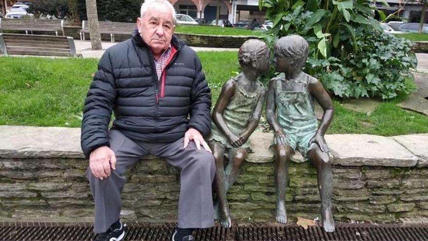 El tacto con la madera de Bernabé