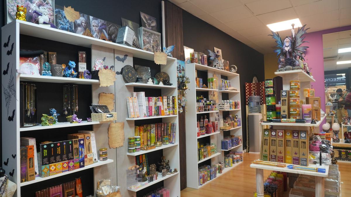 hablamos con la tarotista Manuela Ponce de El mundo mágico de Diosa ...