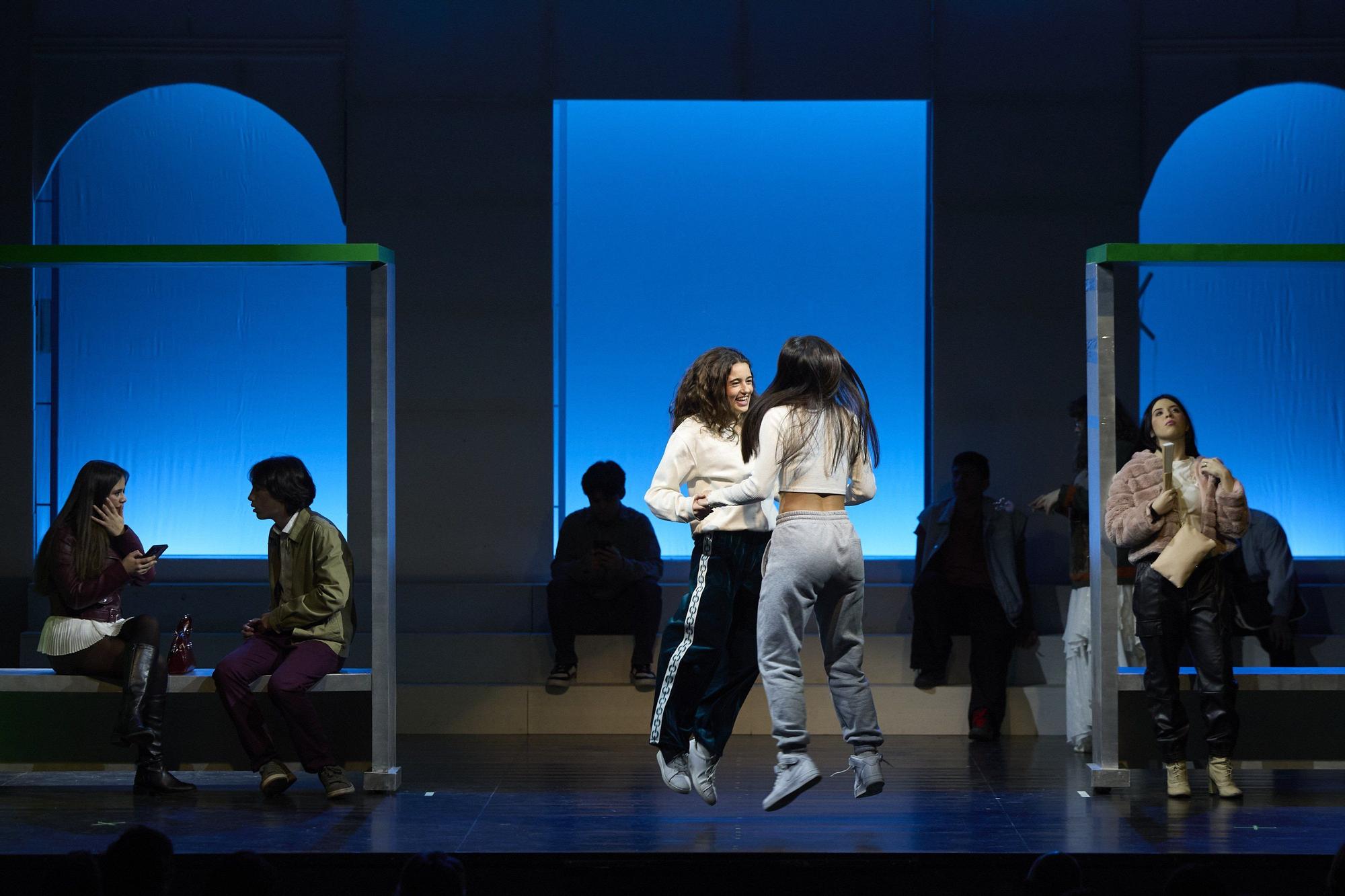 EN FOTOS | ‘La marquesina’, lo nuevo en teatro del IES Navarro Villoslada