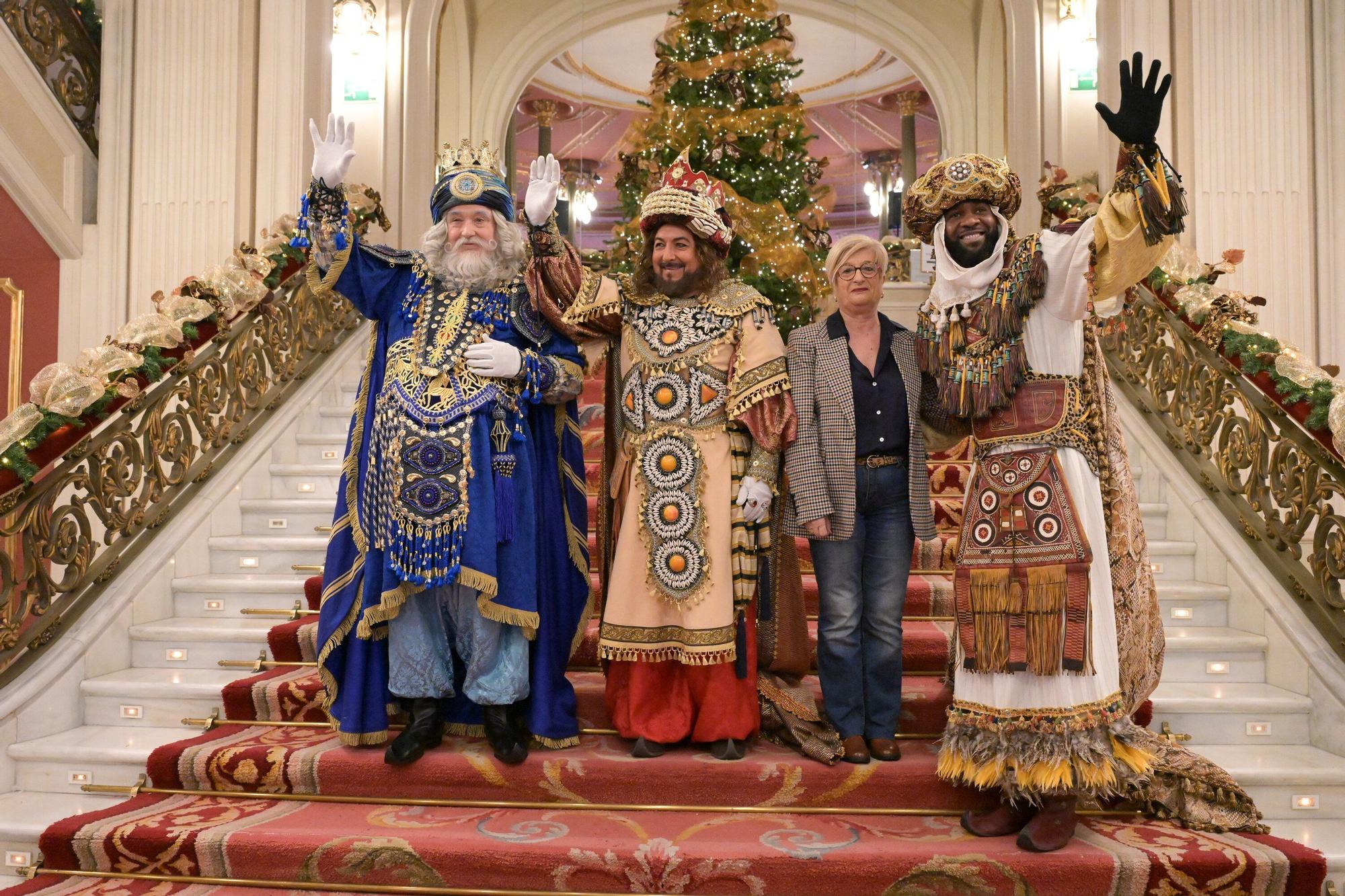 En imágenes: Sus Majestades los Reyes Magos de Oriente llegan al Teatro ...
