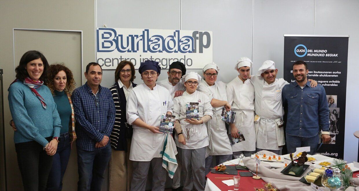 Pintxos de alumnos del CI Burlada de FP para cuidar la salud visual y ...