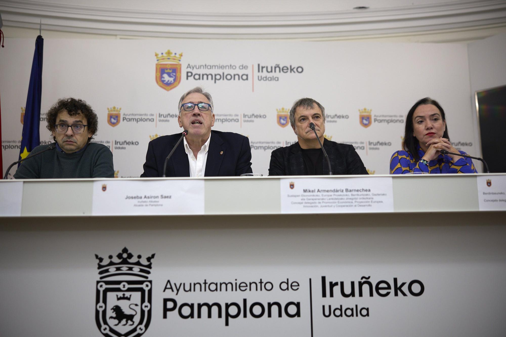 Rueda de prensa del equipo de gobierno en Pamplona para pedir la ...